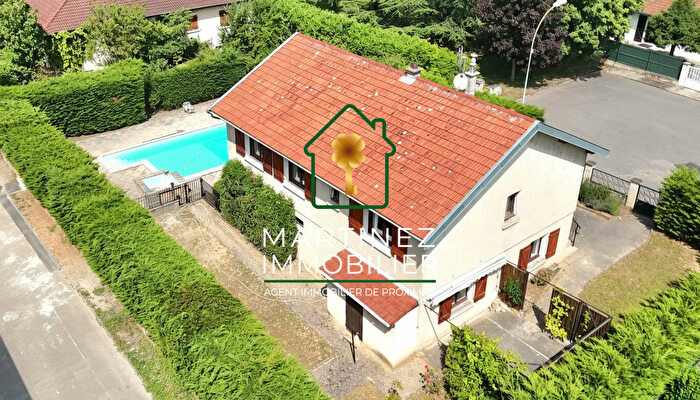 Maison à vendre - Saint-Priest, Village - 5 pièces - 4 chambres