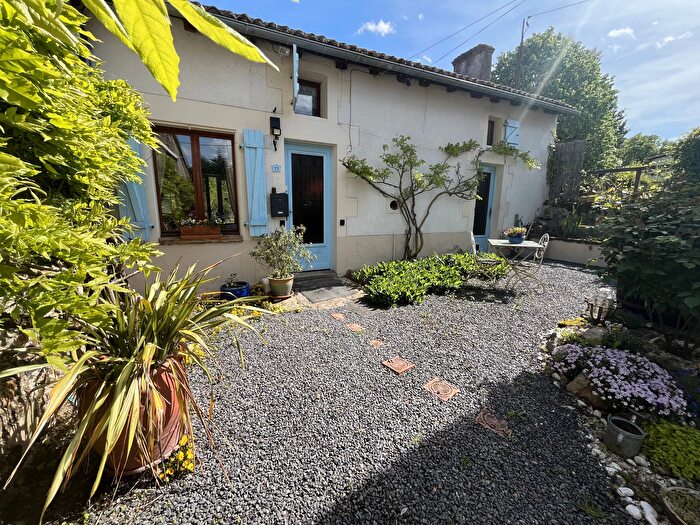Maison 5 pièces à vendre à Adriers