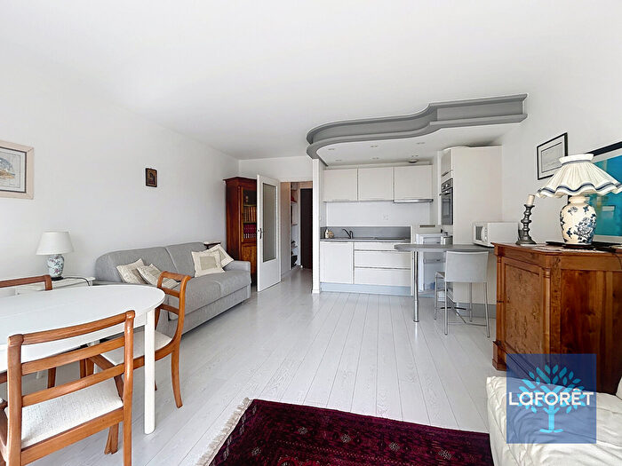 Appartement 1 pièce à vendre à Les Sables-dOlonne, Passage, Remblai, Ile Penotte, Notre-Dame