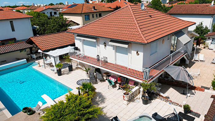 Le Coteau : Maison 7 pièces à vendre