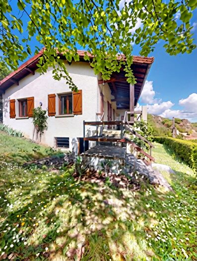 Saint-Floret : Maison 4 pièces à vendre