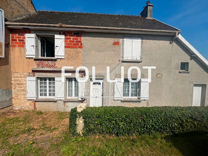Maison 5 pièces à vendre à Castilly