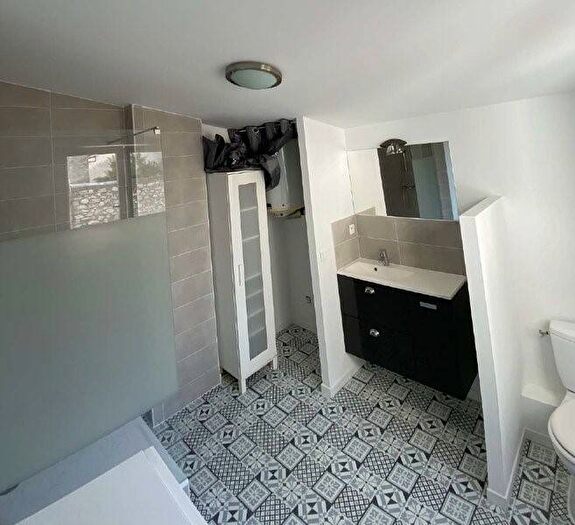 Appartement à louer - Marseille ème arrondissement - 2 pièces - 1 chambre