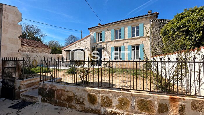 Maison 5 pièces à vendre à Gémozac