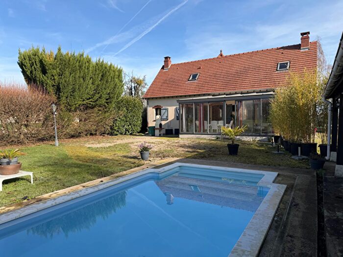 Maison à vendre - Charbuy - 6 pièces - 4 chambres