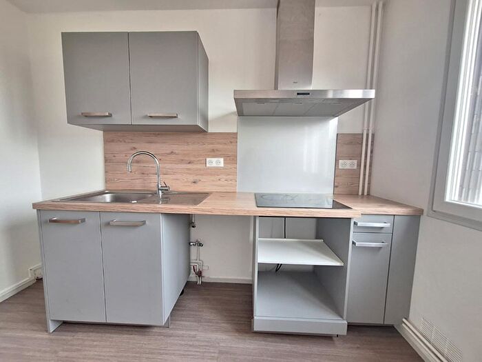 Appartement à louer - Romagnat - 2 pièces - 1 chambre