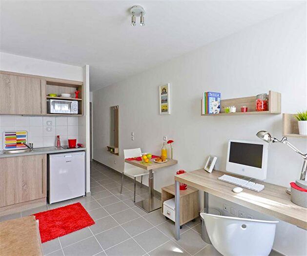 Appartement 1 pièce à Bourgogne-Châtelet, Orléans, à louer