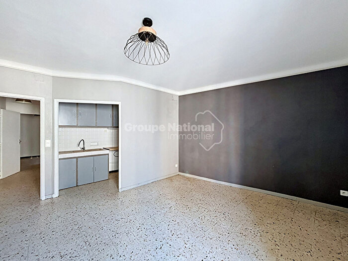 Noves : Appartement 4 pièces à louer