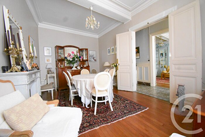 Maison à vendre - Vichy, Thermal - 12 pièces - 9 chambres