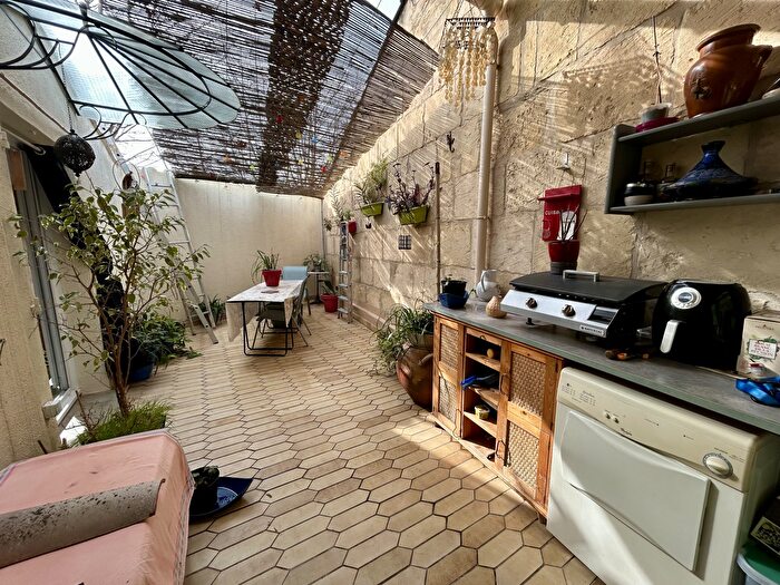 Appartement à vendre - Tarascon, Centre-ville, Château, Condamine - 4 pièces - 3 chambres