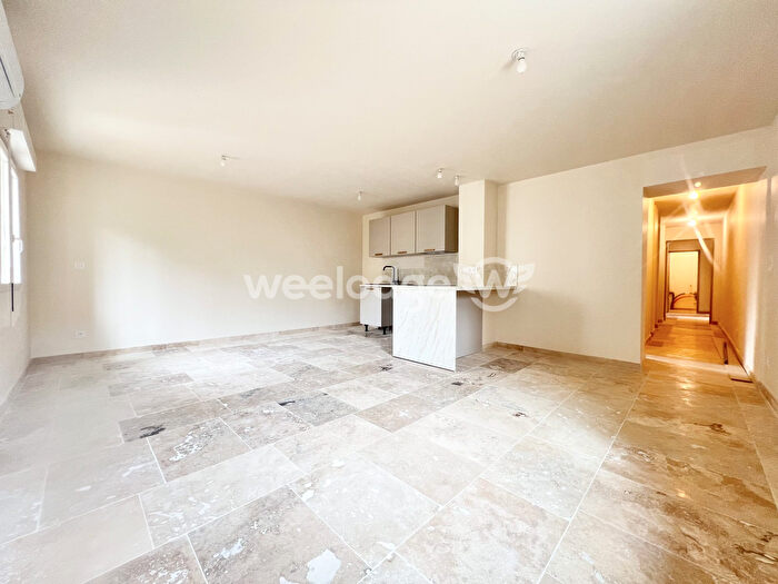 Appartement 3 pièces à Remoulins, à vendre