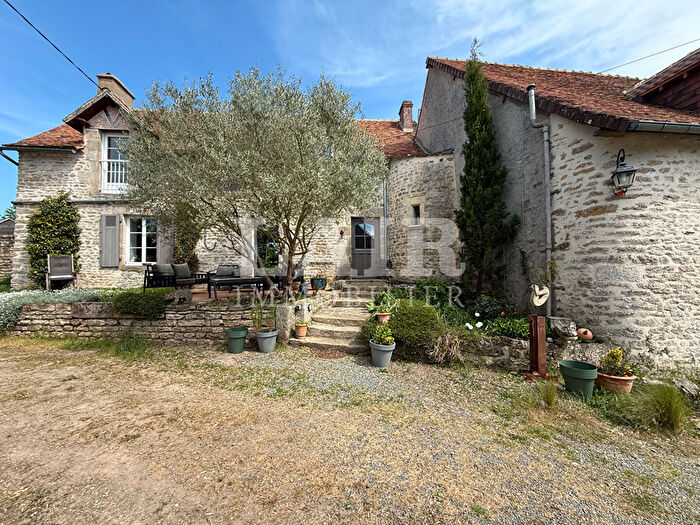 Oisseau-le-Petit : Maison 12 pièces à vendre