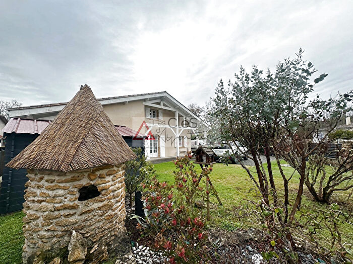 Maison à vendre - Saint-Michel-de-Rieufret - 5 pièces - 3 chambres