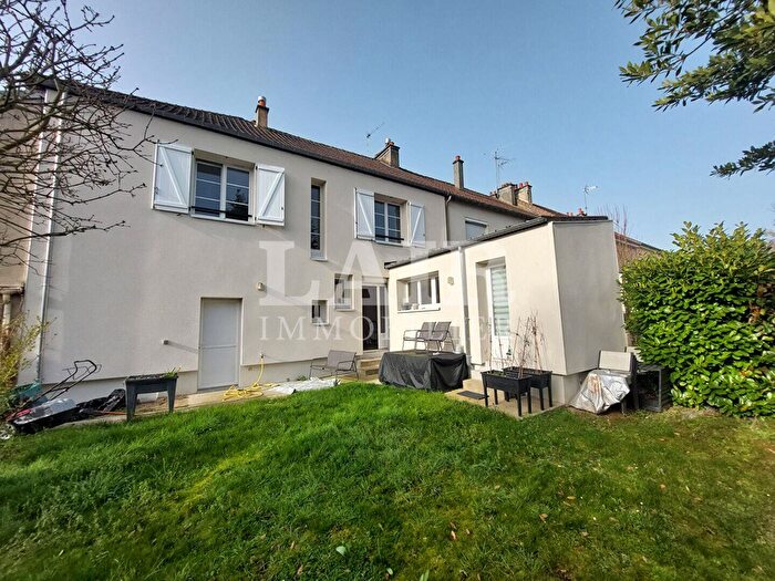 Maison à louer - Centre Ville-Saint Léonard-Notre-Dame, Alençon - 5 pièces - 4 chambres