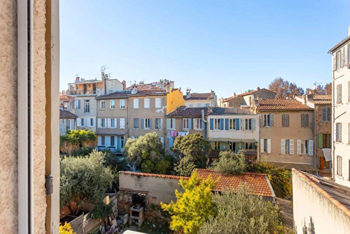 Notre Dame du Mont, Marseille 6ème arrondissement : Appartement 2 pièces à louer