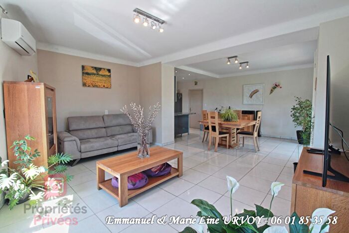Appartement 5 pièces à Noves, à vendre