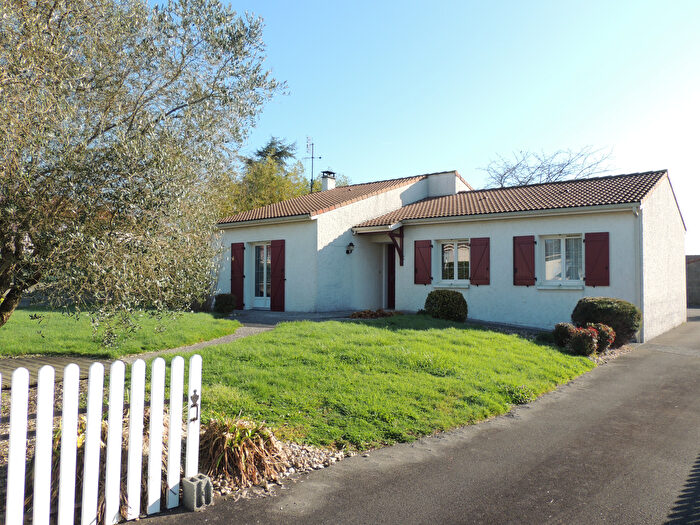Maison à vendre - Saint-Martin-des-Noyers - 7 pièces - 3 chambres