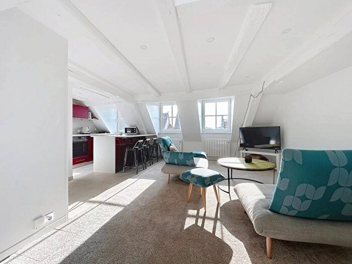 Appartement à louer - Petite France Centre, Strasbourg - 3 pièces - 2 chambres