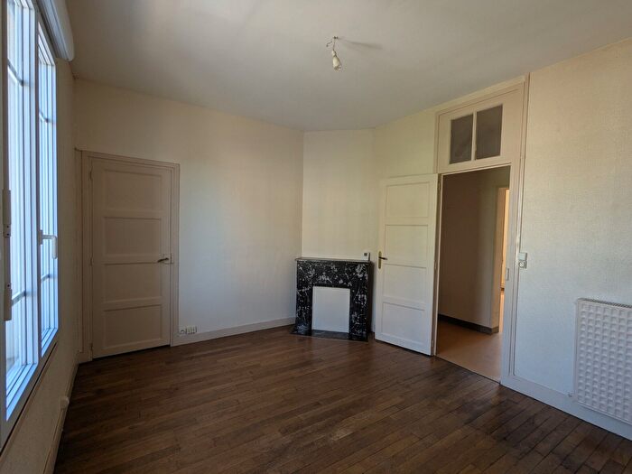 Appartement à vendre - Saint-Pierre-des-Corps, Centre-ville, Gare - 3 pièces - 2 chambres