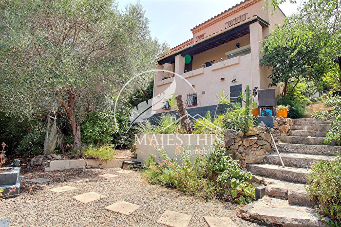 Maison à vendre - Toulon, La Serinette, La Barre - 5 pièces - 4 chambres