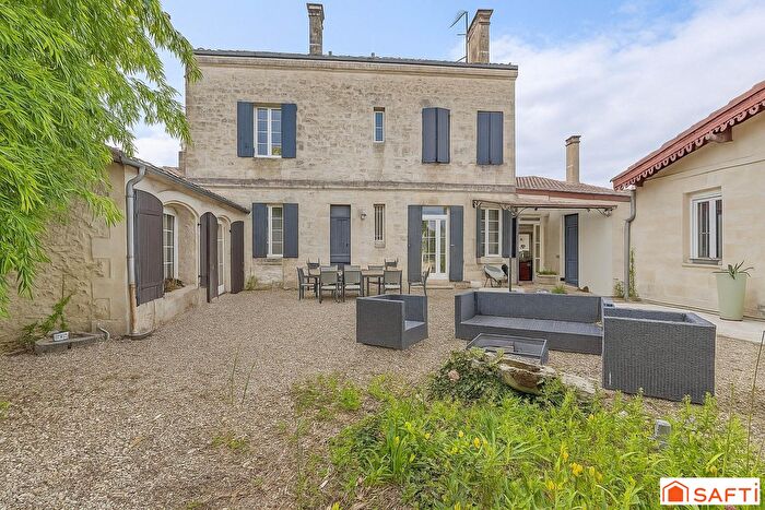 Maison à vendre - Moulis-en-Médoc - 11 pièces - 7 chambres