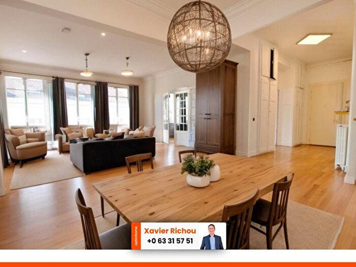 Appartement à vendre - Annemasse, Centre-ville - 5 pièces - 4 chambres