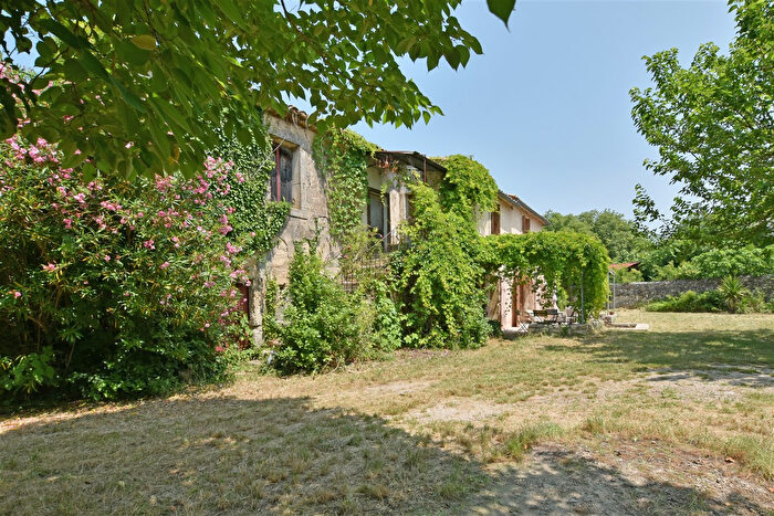 Maison à vendre - Saint-Hilaire-de-Beauvoir - 9 pièces - 5 chambres