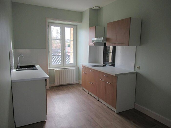 Appartement à louer - Nord, Saint-Yrieix-la-Perche - 3 pièces - 2 chambres