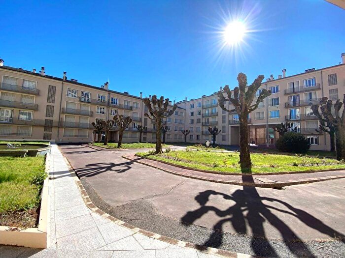 Appartement à louer - Centre-Hôtel de Ville, Limoges - 3 pièces - 2 chambres