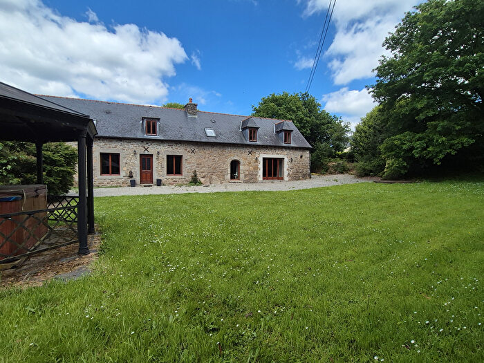 Lanrivain - Maison 6 pièces à vendre