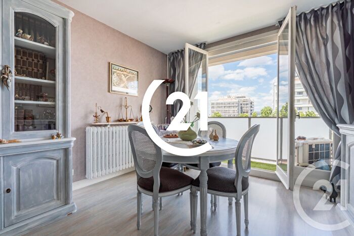 Appartement 4 pièces à vendre - Paris 18ème, Barbès, Château Rouge