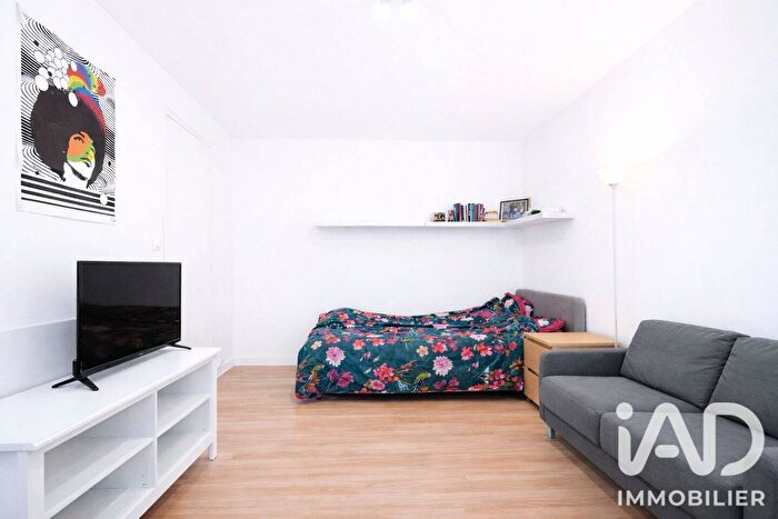 Villette Quatre Chemin, Aubervilliers : Appartement 2 pièces à louer