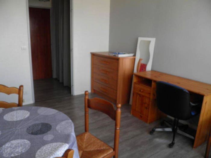 Centre, Ifs : Appartement 1 pièce à louer
