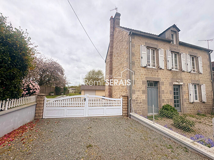 Maison à vendre - Saint-Denis-de-Villenette - 6 pièces - 4 chambres