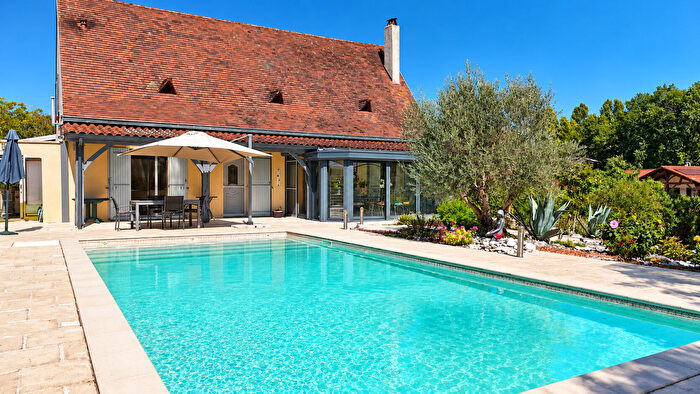 Maison 7 pièces à vendre - Bouniagues