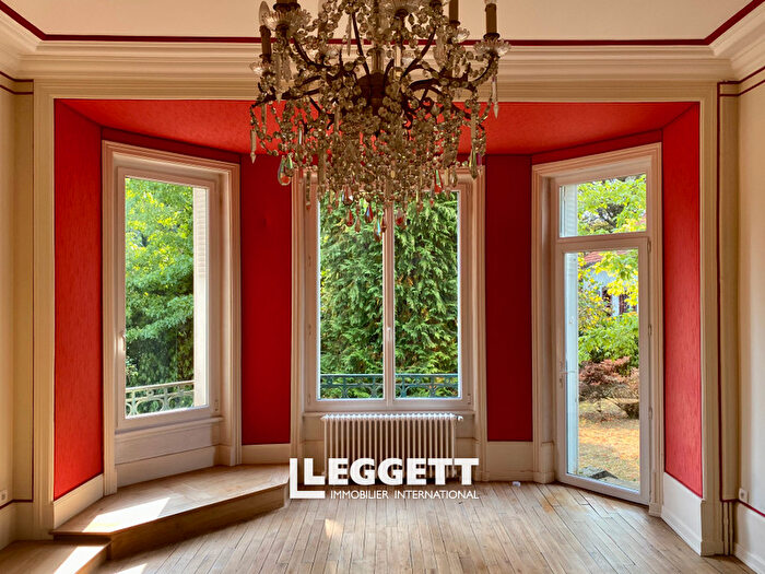 Maison à vendre - Bourganeuf - 13 pièces - 9 chambres