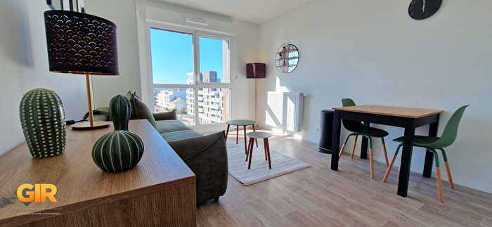 Appartement à louer - Quartiers Nord-Est, Les Longs Champs - 1 pièce