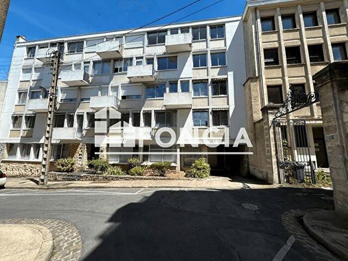 Appartement à louer - Trois Quartiers-Centre Ville, Poitiers - 3 pièces - 2 chambres