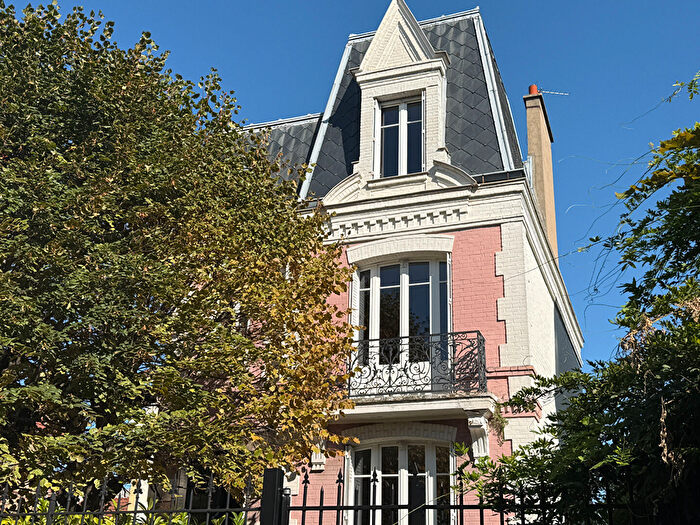 Colombes, Les Vallées - Maison 6 pièces à vendre