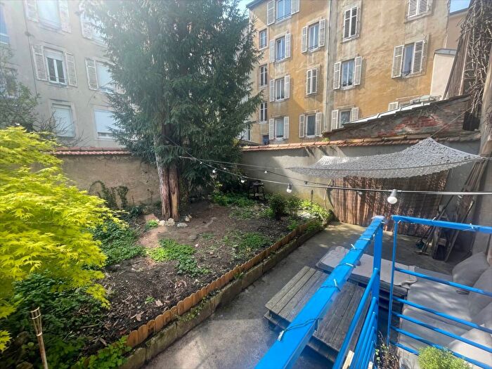 Appartement à louer - Beauregard-Boufflers-Buthégnemont, Nancy - 3 pièces - 2 chambres