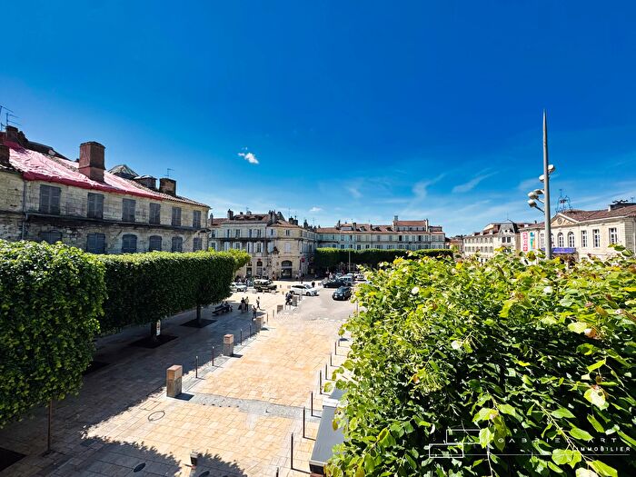 Auch, Centre-ville : Appartement 4 pièces à vendre