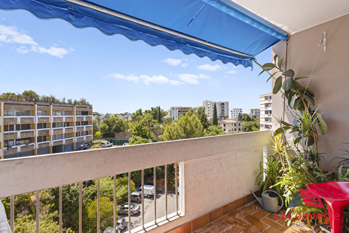 Appartement à vendre - Marseille e , Saint-Julien - 4 pièces - 3 chambres