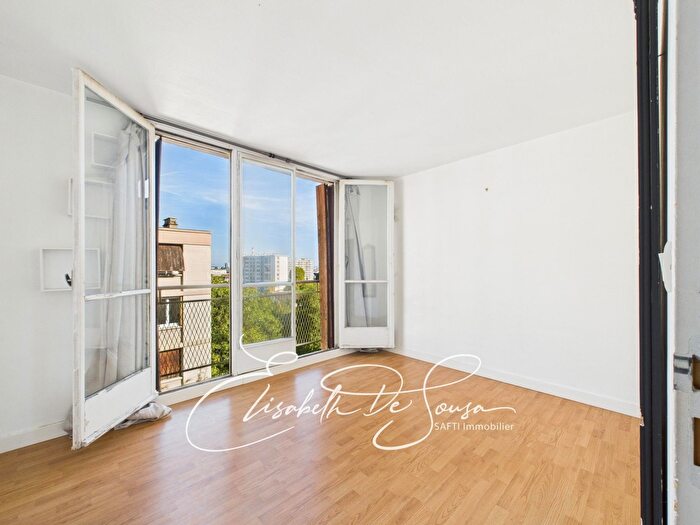 Vitry-sur-Seine, Centre-ville : Appartement 4 pièces à vendre