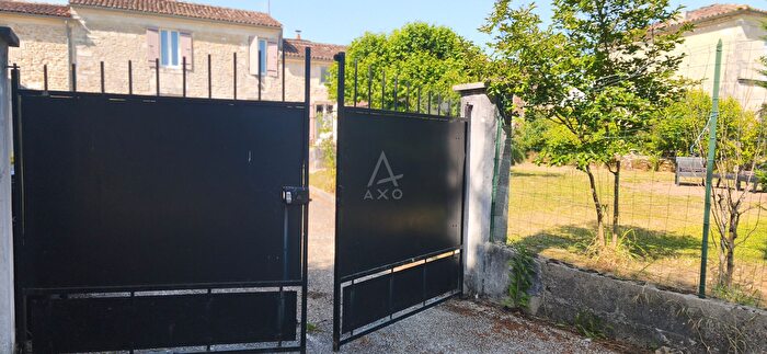 Montpellier-de-Médillan - Maison 5 pièces à vendre