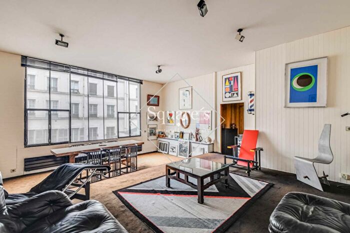 Appartement à vendre - Paris e  - 6 pièces - 4 chambres