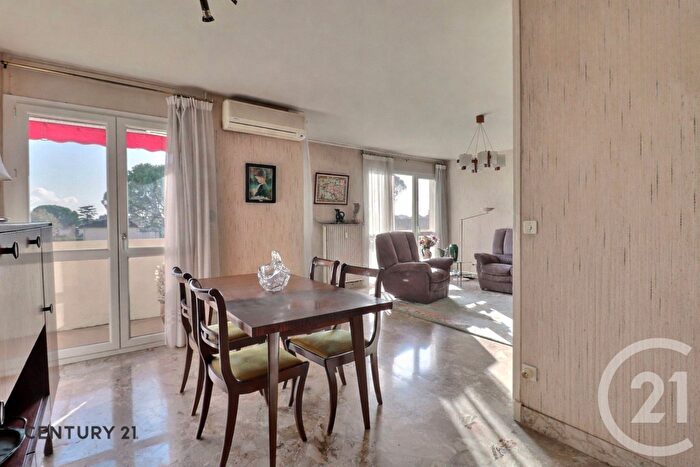 Appartement à vendre - Carpentras, Coeur de Ville - 3 pièces - 2 chambres