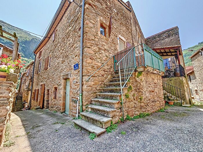 Maison à vendre - Saint-Étienne-Estréchoux - 5 pièces - 3 chambres