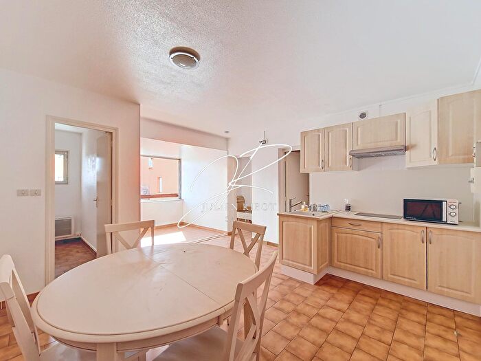 Appartement à vendre - Valras-Plage, Centre-ville, Port, Pêcheurs - 3 pièces - 2 chambres