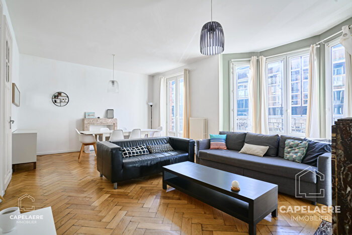 Appartement à vendre - Lille, Centre-ville, Euralille - 3 pièces - 2 chambres