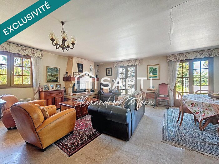 Maison 7 pièces à Camblanes-et-Meynac, à vendre
